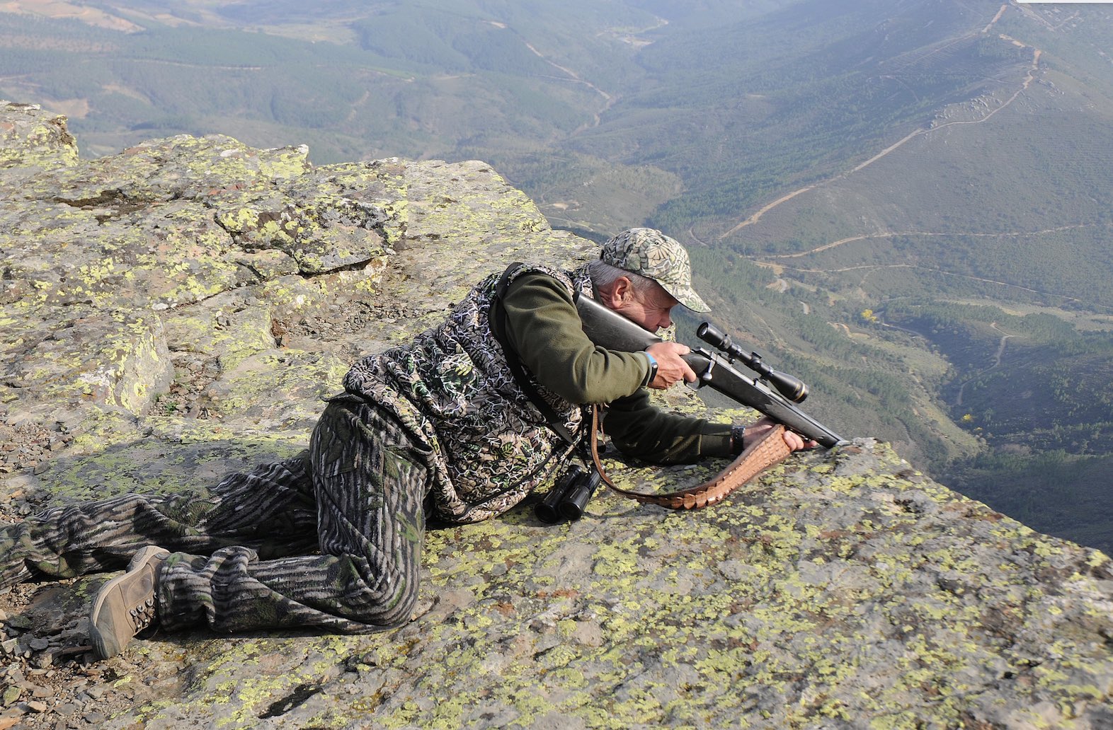 One Dangerous Step Closer To A Spanish Ibex Grand Slam - Sporting ...